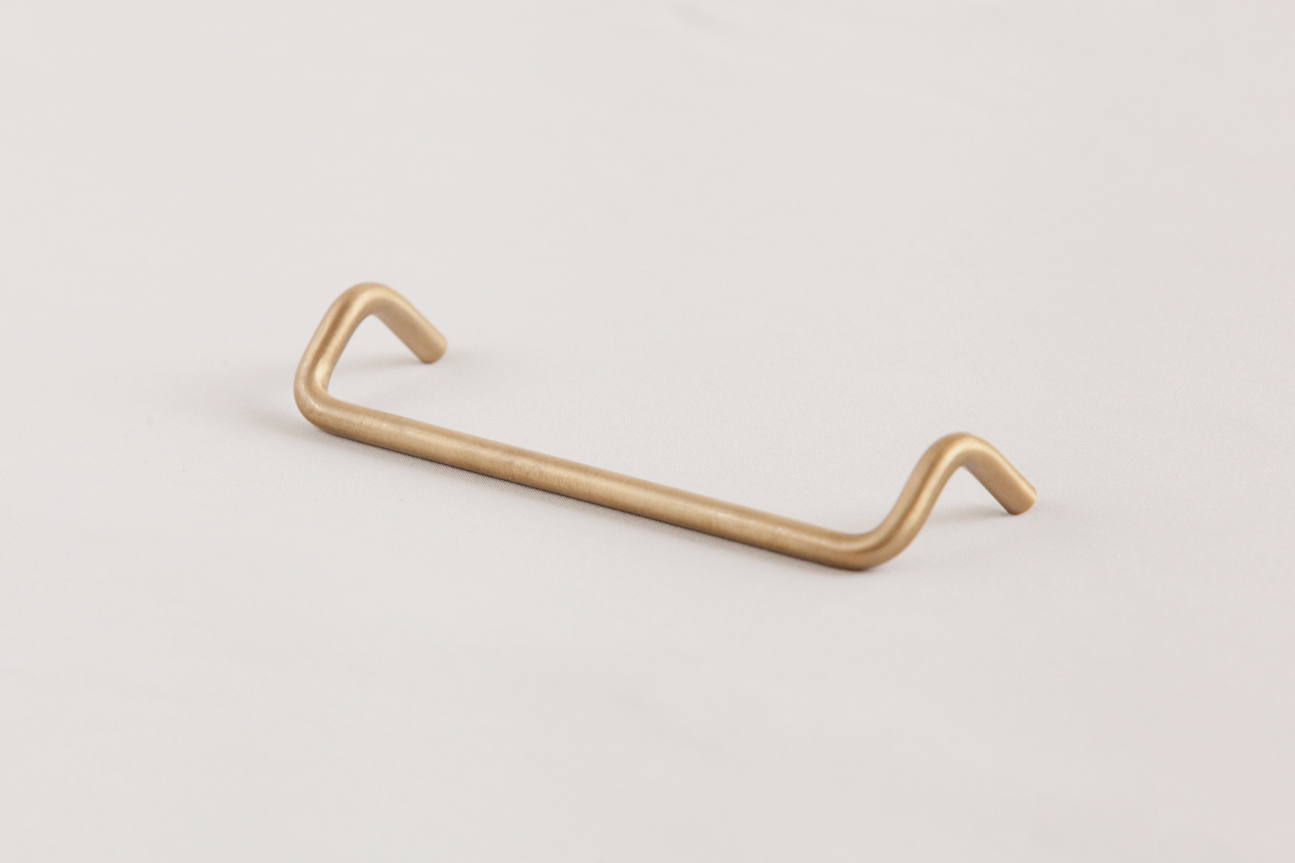 Ava - brass polished handles